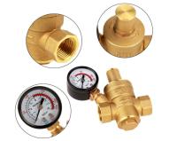 China Adjustable DN15 Brass Water Pressure Regulator With Gauge Meter for sale