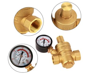 China Adjustable DN15 Brass Water Pressure Regulator With Gauge Meter for sale