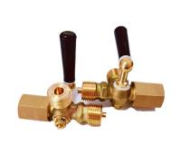 China Brass 3 Way Cock Valve With 1/2' Bsp Inside And Outside Threads for sale