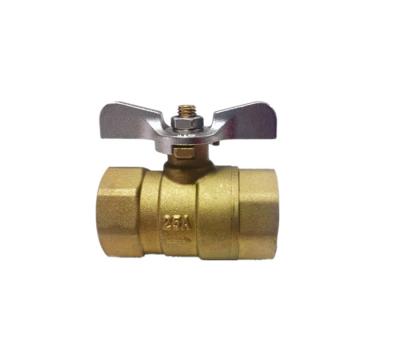 China 1'' NPT Female And Femlae Brass Female Ball Valve With Butterfly Handle for sale
