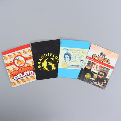 China Zhihe Custom Printed Smell Proof Cali Packs Flowers Edibles Mylar Bags 1g 7g 28g Cookie Herb Packaging 3.5g Exotic Mylar Bags for sale