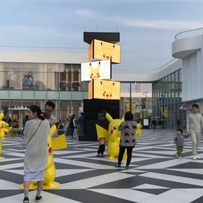 China Indoor Outdoor Rotating LED Display Screen 2560x1600 High Resolution Mobile Mechanical Design for sale