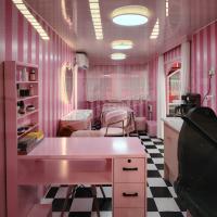 China Customized Mobile Salon Truck for Hair Cutting and Shave in Building Material Shops for sale
