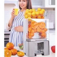 China 304 Stainless Steel Fresh Orange Juice Vending Machine for sale