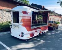 China Wecare Food Van Car Food Carts Manufacturers Fully Equipped Mobile Concession Trailer for sale