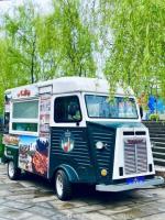 China Portable Mobile Food Kiosk Stall Electric Four Wheel Vending Cart for On-the-go Needs for sale