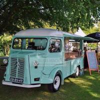 China Electric Food Truck for Coffee Milk Tea Ice Cream and Snacks 600KG-1400KG Load Capacity for sale