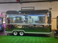 China 1000kg Electric Mobile Clothing Shop Van Truck for Men's Women's and Children's Wear for sale