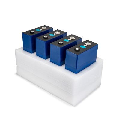 China 304AH Capacity 3500 Cycles Screw Type Lifepo4 Lithium Battery for Solar Energy Storage for sale