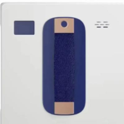 China Wireless Robot Window Cleaner With Water Spray Effective Cleaning Solution for sale
