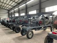 China Removable Mining Stone Crushing Machine Mobile Hammer Mill Crusher Capacity 50-80 Tons Per Hour for sale