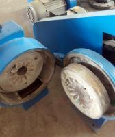 China 50 60 70kg/h Capacity Disk Gold Powder Grinding Machine FT-200 FT-250 Models In Mining Building To Africa for sale
