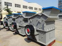 China Refractories Horizontal Shaft High Efficiency Fine Crusher Machine for sale