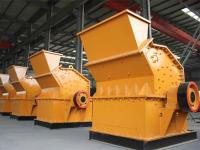China Refractories Horizontal Shaft High Efficiency Fine Crusher Machine for sale