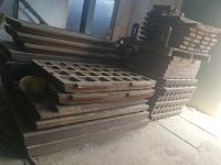 China PE250x400 Movable Plate Mn22 Jaw Plate Crusher Spare Parts for sale