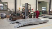 China Single Post Parking Lift Hydraulic Pump Cylinder Ramps for Cars for sale