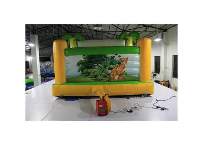 China Hawaii Coconut Tree Tropical Style Inflatable Bounce House For Children for sale