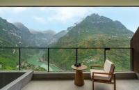 China Contemporary Hotel Guest Room Furniture OEM ODM Hotel Bedroom Furniture Warm Wood Tones for sale