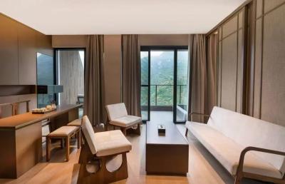 China Contemporary Hotel Guest Room Furniture OEM ODM Hotel Bedroom Furniture Warm Wood Tones for sale