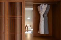 China Solid Wood Guest Room Furniture Eco Friendly Luxury Hotel Furniture for sale