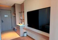 China Warm Neutral Hotel Guest Room Furniture Modern Custom Hotel Room Furniture Custom Sizes for sale