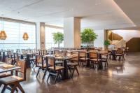 China Modern Hotel Restaurant Furniture Natural Hotel Dining Furniture Custom Sizes for sale