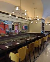 China Minimalist Hotel Restaurant Furniture Coordinated Modern Dining Table Set Custom Colors for sale