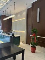 China New Chinese Hotel Fixed Furniture Knock Down / Assembled Hotel Suite Furniture for sale