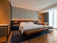 China Panoramic Mountain View Luxury Resort Furniture Warm Wood Modern Resort Furniture Custom Finishes for sale