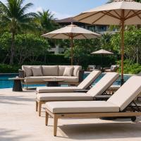 China Luxury Hotel Outdoor Furniture Contemporary Pool Lounge Furniture Custom Finishes for sale