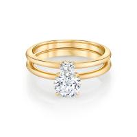 China Trendy Jewelry Yellow Solid Gold Moissanite Engagement Ring Set Heart Cut for sale