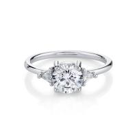 China RD 4mm Round Natural Diamond Ring , Claw Setting 18k Gold Wedding Band for sale