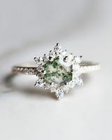 China Snowflake Hexagon Moss Agate Ring with Moissanites for Women for sale