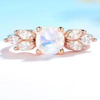 China 925 Sterling Silver Rose gold 1 Carat Flower Halo Ring Rainbow Moonstone Ring for sale