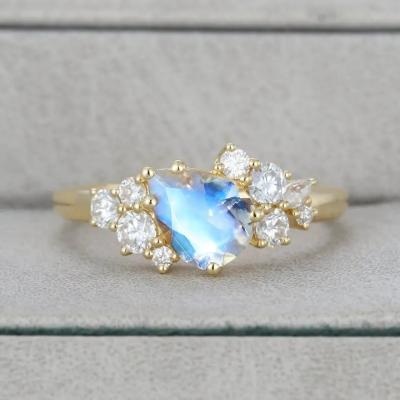 China 14K Yellow Gold Bridal Antique Promise Anniversary Gift for Women Pear Shaped Moonstone Engagement Ring for sale