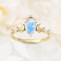 China Natural Moonstone Gemstones 925 Silver Anniversary Jewelry Rings Genuine Pear Cut for sale