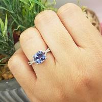 China 1.5 Carat Natural Tanzanite Engagement Ring In18K White Gold Plating Over Silver for sale