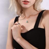 China Chic Silver 925 Sterling Silver Heart Pendant Necklace Simulated Emerald Birthstone Necklace for sale