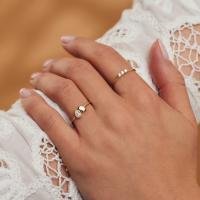 China Aimee Diamond Engagement Ring With 0.75 Carat Oval Diamond for sale