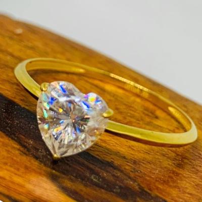 China Heart Moissanite Solitaire Engagement Women's Ring 18K Yellow Gold for sale