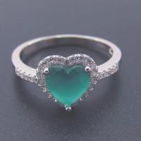China Plated Natural Freshwater Round Cut Pearl Green Emerald Vintage Engagement Ring In Sterling Silver for sale