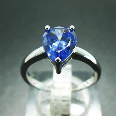 China Sterling Silver Green Spinel Ring Fashionable Pear Shape Solitaire Wedding Engagement Ring for sale