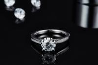 China Minimalist Custom  Diamond Moissanite Engagement Rings Promise Rings for Women for sale