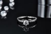China 1.16CTW Wavilion Design White Moissanite  And  Sapphire Platineve Diamonds Jewelry  Engagement  For Women Ring for sale