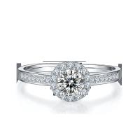 China Main Stone Round Pattern Cut 9k Moissanite 925 Silver Women Ring for sale