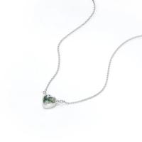 China 925 Silver Simple Natural Light Brilliant Elegant Green Heart Shaped Moss Agate Necklace For Sale for sale