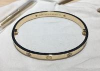 China 6.1mm Width 18K Solid Gold Jewellery Bangle 0.42carat With 4 Diamond for sale