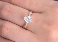 China Mossianite 2.5ct Oval Engagement Ring 18K Rose Gold Material for sale