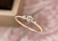 China Claw Setting 14k Gold Diamond Ring , 0.1 Ct Diamond Ring For Gift for sale