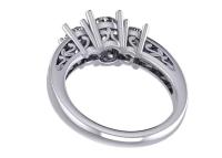 China 0.8ct 14k Solid Gold Jewellery , Prong Setting RD5.85mm Diamond Three Stone Ring for sale